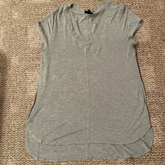Mossimo Supply Co. | Tops | Mossimo Gray Cap Sleeve Tee Xs Long | Poshmark